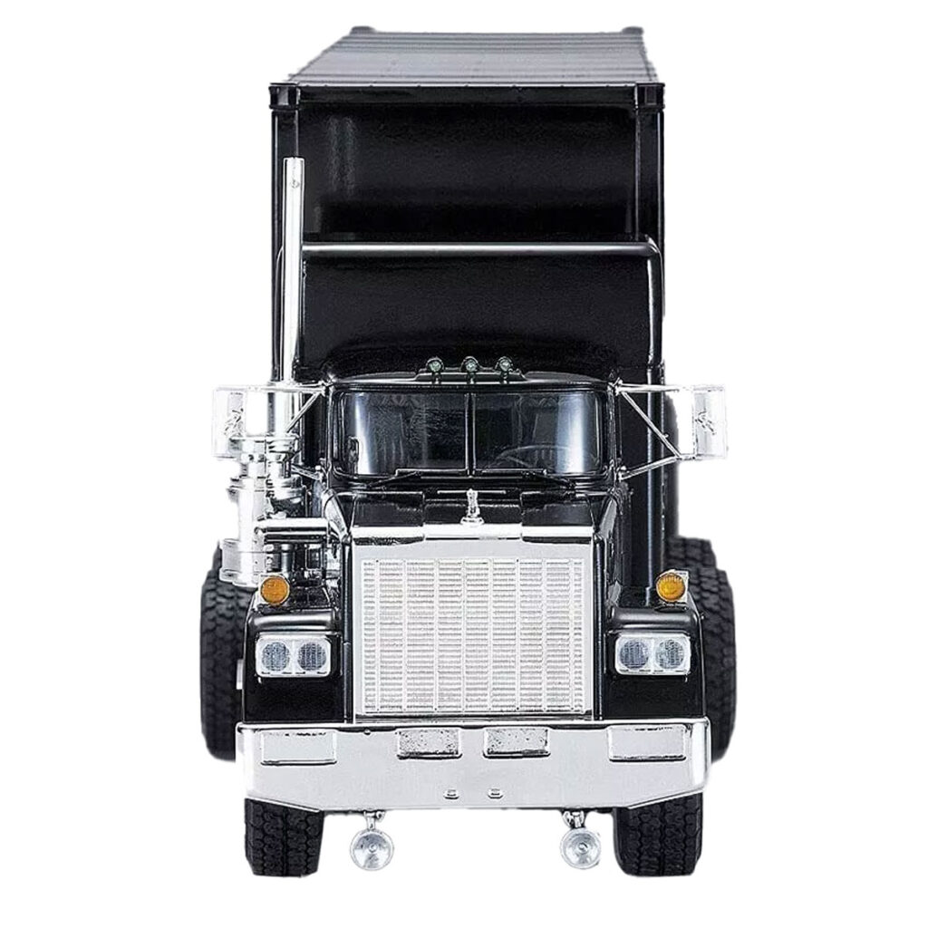 1:28 Aoshima Knight Rider Knight Trailer Truck Airfix Model Kit